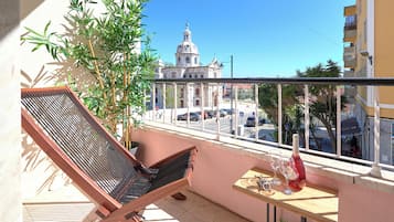Apartamento, 2 quartos | Varanda