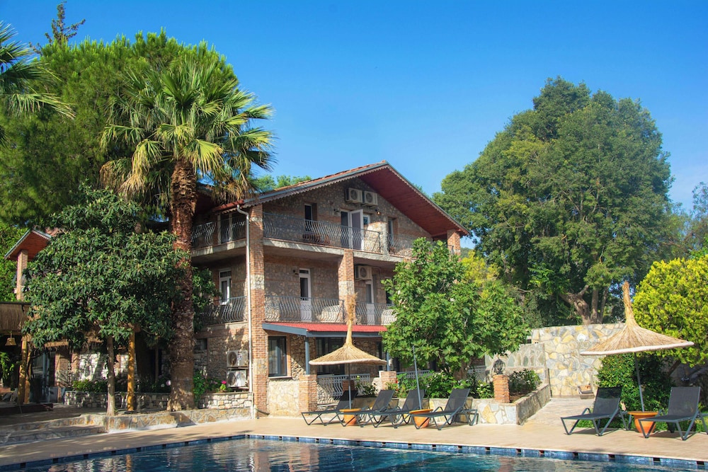 Ballı Boutique Hotel & Restaurant - Hisarönü