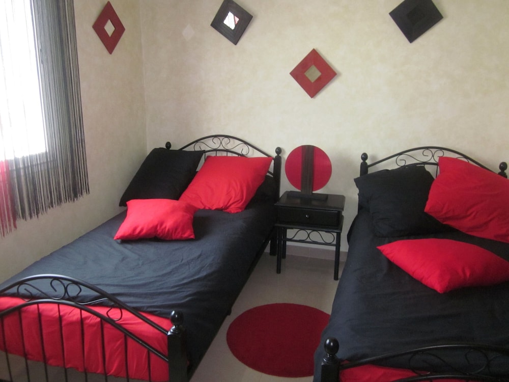 Appartement De 2 Chambres Pour 6 Personnes - Mohammedia