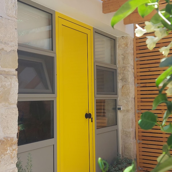 Bracket In Heraklion - Heraklion