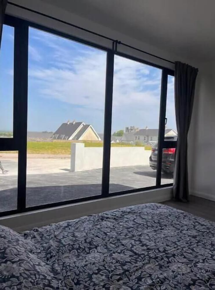 Brand New Luxury Villa With Spectacular Views. - Cashel