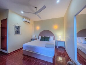 Cortinas blackout, Wi-Fi de cortesia, roupa de cama