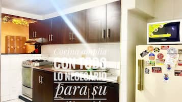 Quarto Clássico com Cama de Casal | Cozinha privada