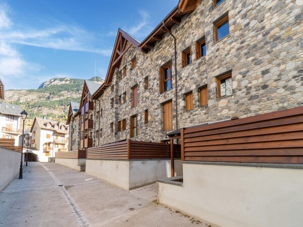 Stone Chalet Near Benasque And Scenic Lake - Benasque