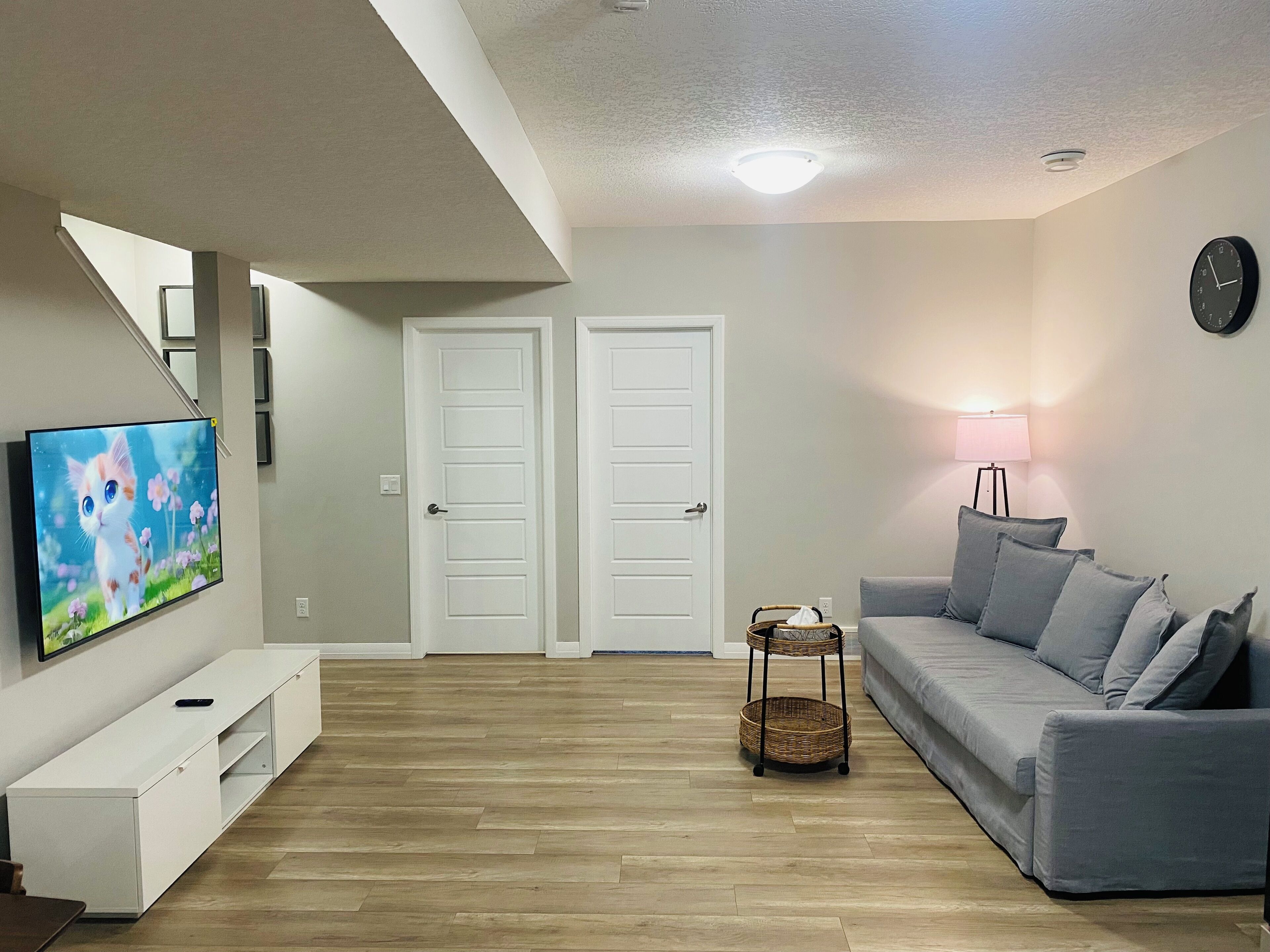 Urban Basement Retreat - Calgary