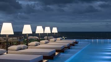 2 piscinas exteriores
