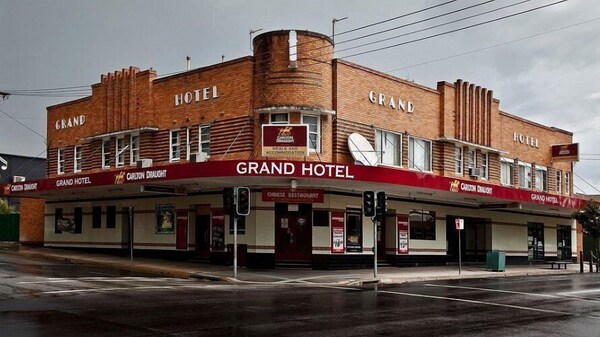 Grand Hotel Bega - South Coast