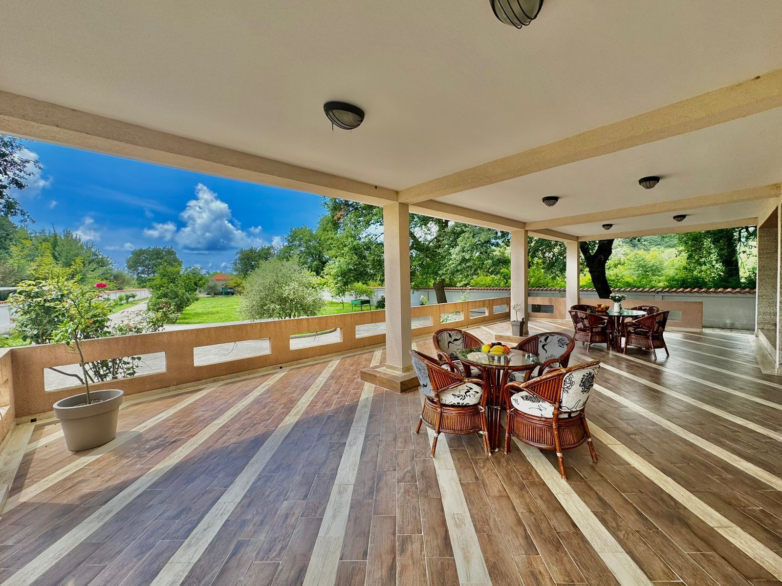 Apartamento Comfort, vista para o jardim | Terraço/pátio interior