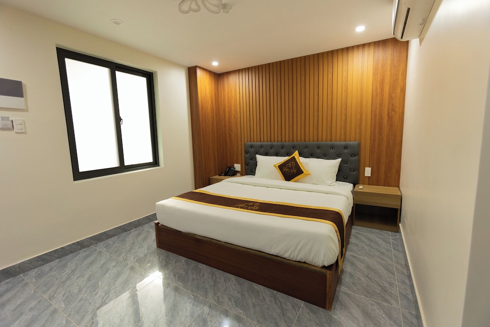 Luckystar Hotel - Pleiku