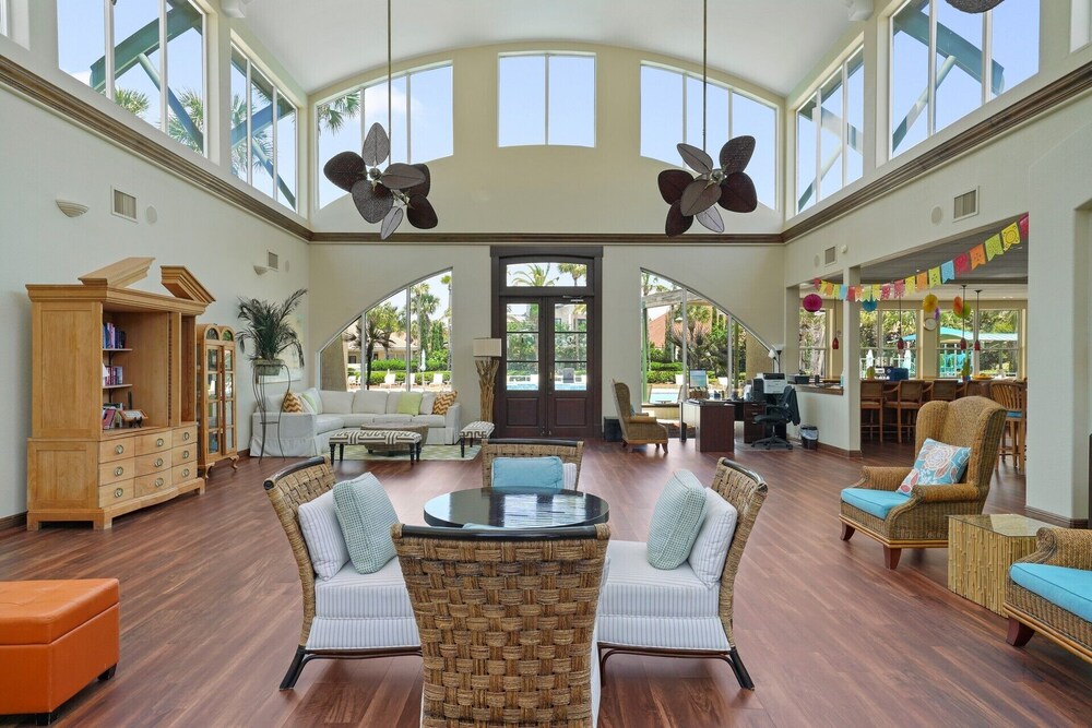 SEASIDE DREAMS Dive into Destiny East's Ultimate Poolside Paradise! 6 ...