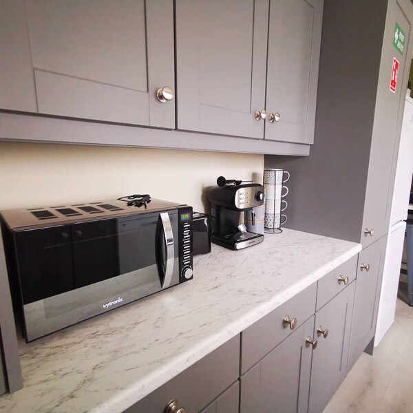 4br Modern Botanic House - Belfast