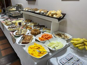 Pequeno-almoço tipo buffet diário incluído 