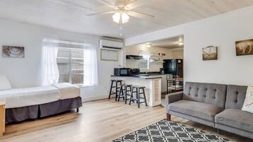 Dúplex, 1 quarto | Sala de estar