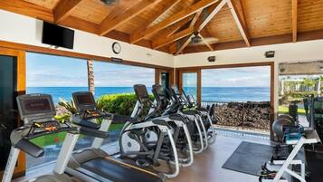 Apartamento em Condomínio Fechado, 3 quartos | Sala de fitness