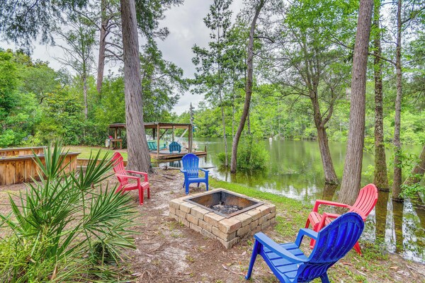 Riverfront Milton Cabin W/ Boat Ramp & Dock! - Milton, FL