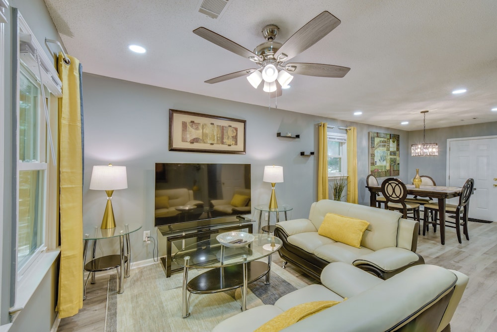 Athens Home W/ Deck - Near Sanford Stadium! - Athens, GA