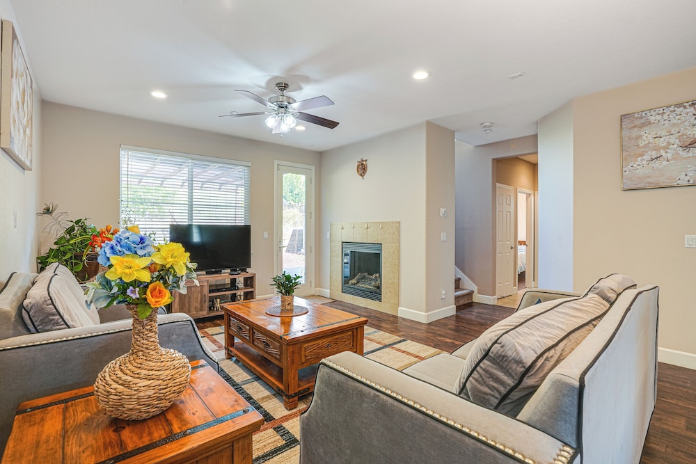 Spacious Bay Point Family Home W/ Private Yard! - Concord, CA