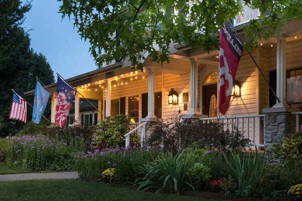 Montford Inn & Cottages - Oklahoma