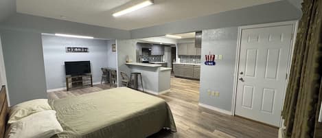 Suite Familiar, não fumadores, cozinha | Cozinha privada | Minifrigorífico, um micro-ondas, mesas de jantar
