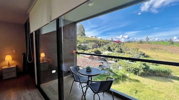 Quarto Empresarial | Varanda