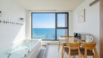 Quarto básico, 1 quarto (Room401 Cool gray(spa/oceanview)) | 1 quarto, Wi-Fi de cortesia