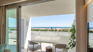 BLUE 1 WITH SEA VIEW