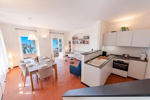 Villa Familiar, 4 quartos, 2 casas de banho (Wonderful Villa with Sea View Terrace) | Interior