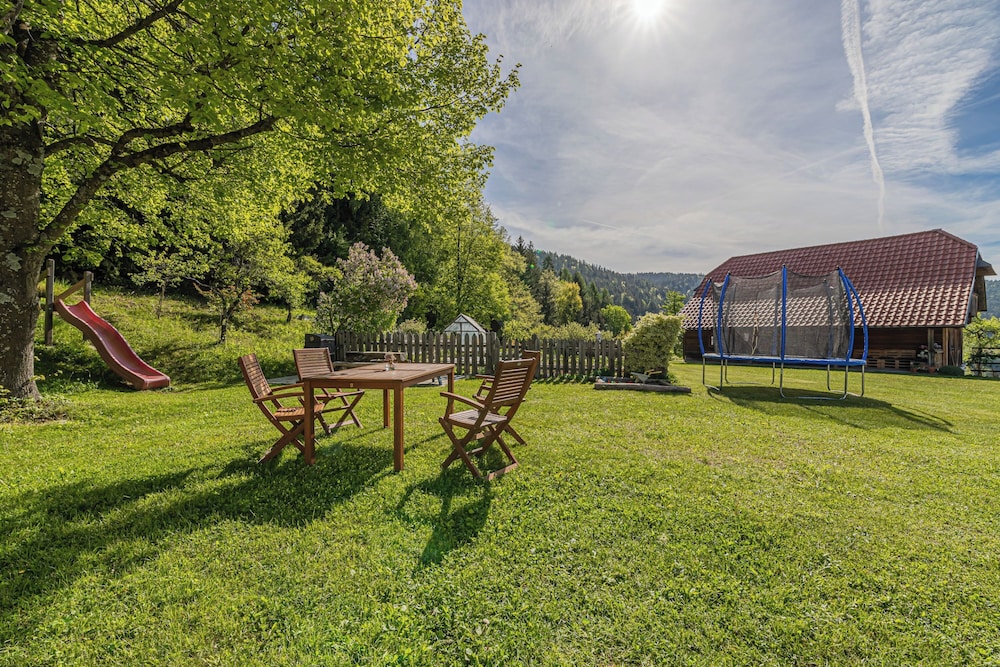 Eco Farm Mikl Spruce Tree Apartment - Slowenien