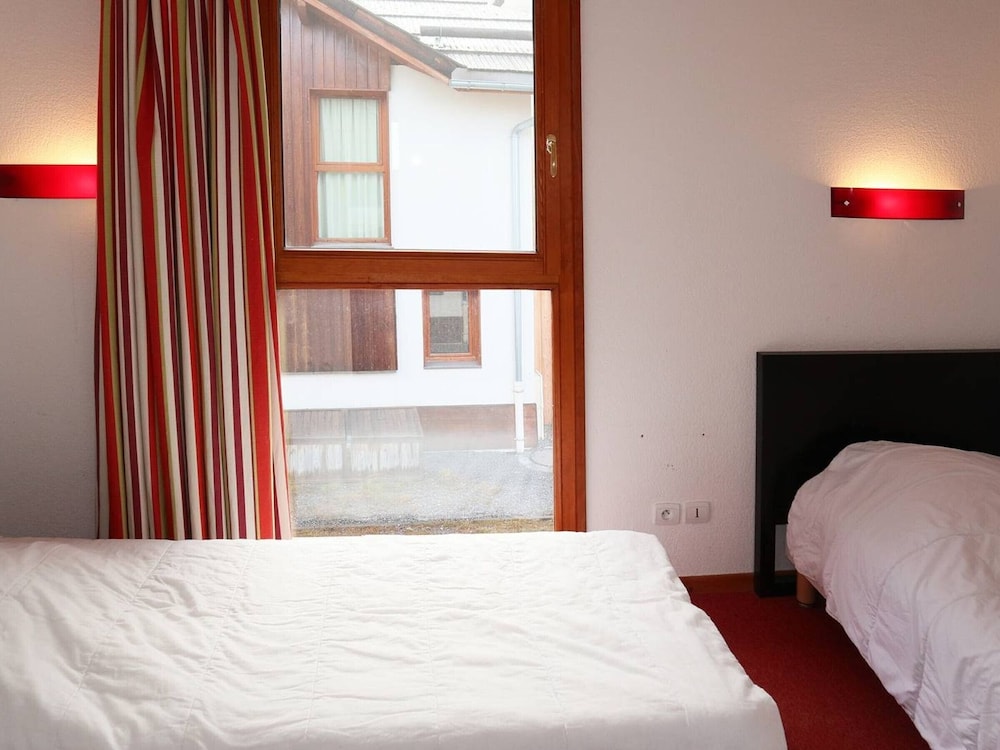 Chalet Mitoyen Aux Orres 1800 Avec Piscine, Sauna, Hammam, Parking Et Prestations Incluses - Les Orres
