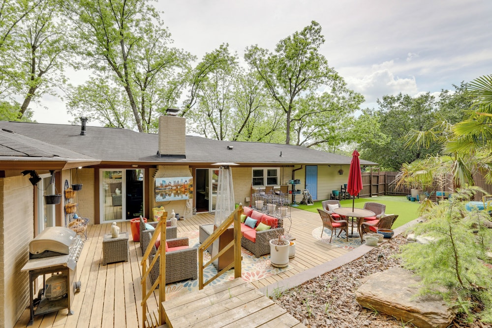 Spacious Atlanta Home W/ Yard ~ 9 Mi To Downtown - Atlanta, GA