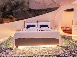 Quarto Duplo Panorâmico, pátio | Cofre no quarto, Wi-fi grátis, roupa de cama fornecida 