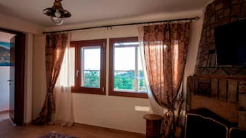 Vila, para fumantes | 6 quartos