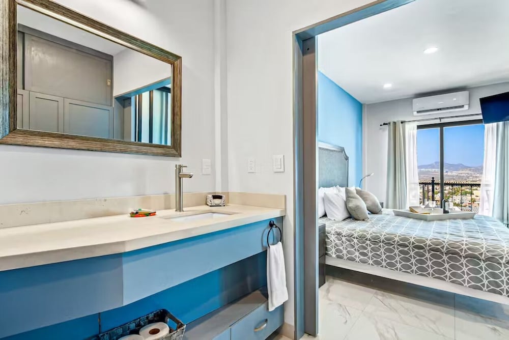 Breathtaking Views 1-bdrm W/pool Maison Alizee! - Cabo San Lucas