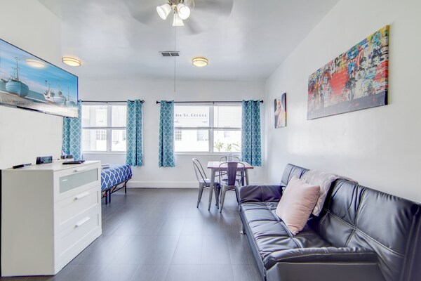 Charming Large Studio Near Ocean Dr - South Beach - Miami Beach