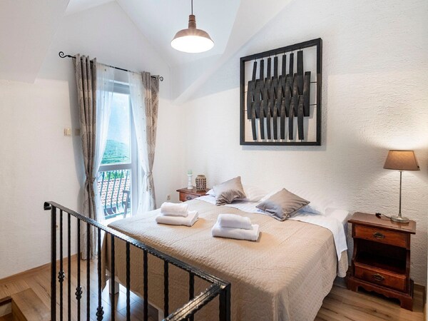 Authentic Stone House Lola - Makarska Riviera
