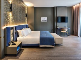 Cofre com capacidade para portátil, cortinas/cortinados opacos
