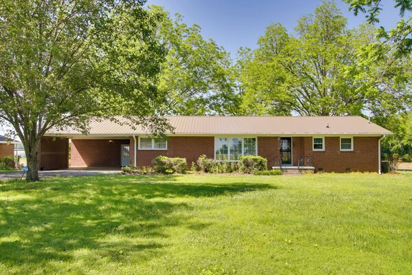 Dog-friendly Lexington Retreat: Step-free Access! - Alabama