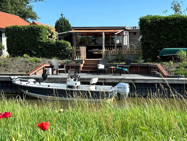 4 Pers House Cecil With Own Fishing Spot On A Dutch Chanel - Ameland