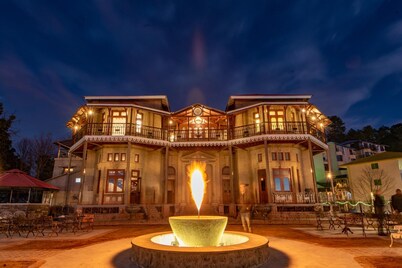 Cecil by Pearl Continental