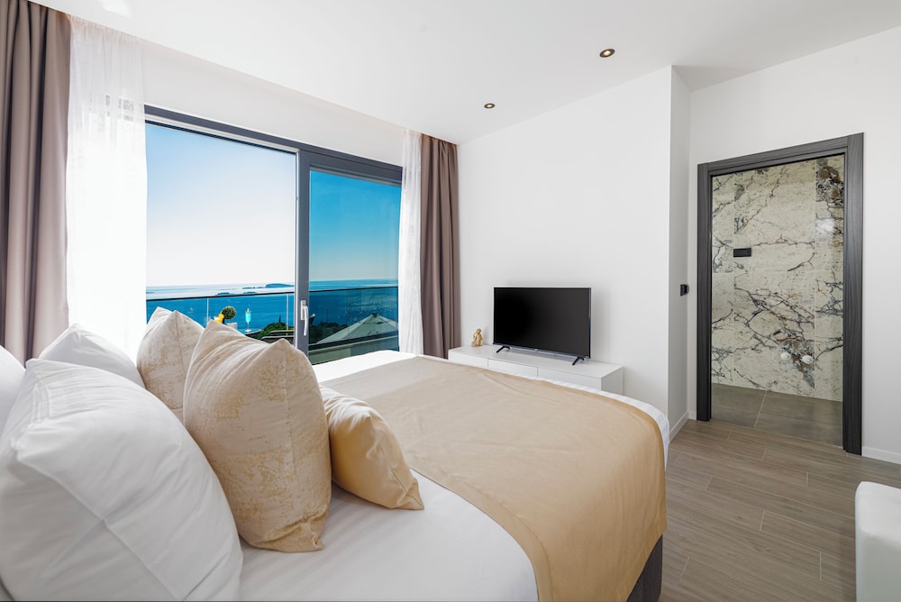 Exclusive Villa Belenum With Breakfast, Gym, Sauna, Sea Views - Mlini