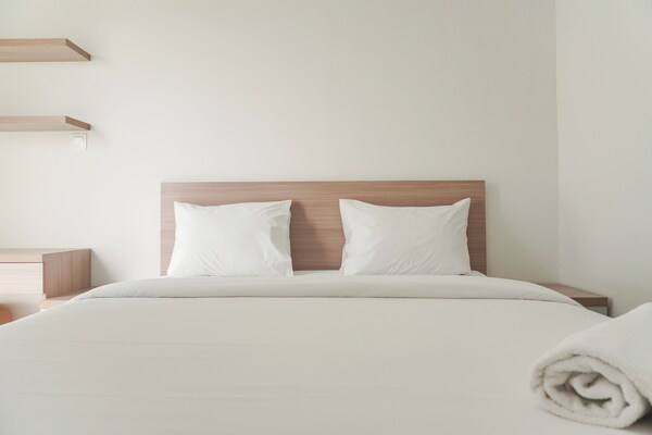 Best Deal And Homey Studio Apartment Amazana Serpong - West Java