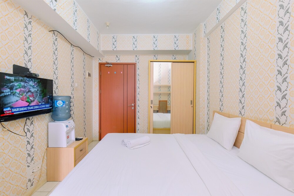 Good Deal And Homey Studio At Margonda Residence 4 Apartment - Jakarta