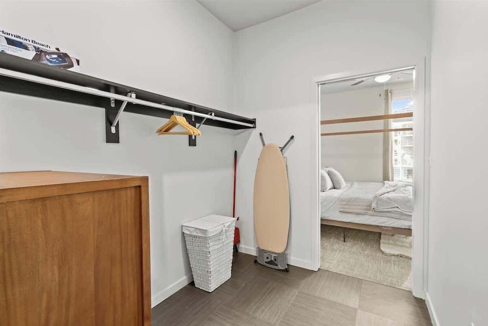 Luxury Unit W/ Pool + Gym | Lcp Collection - Rogers, AR