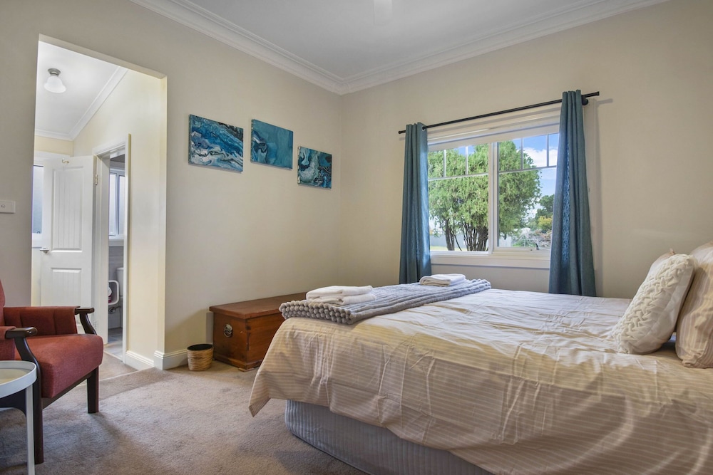 Hayes Corner Cottage - Short Drive To Cbd, Private - Wagga Wagga