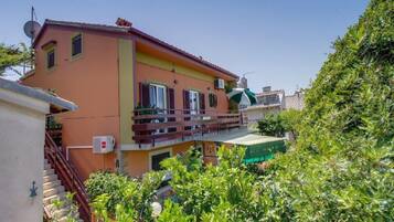 Apartamento (Three Bedroom Apartment with Terrace ) | Exterior