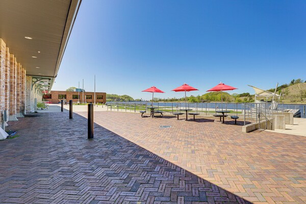 Downtown Grand Haven Condo - Walk To Boardwalk! - Grand Haven, MI