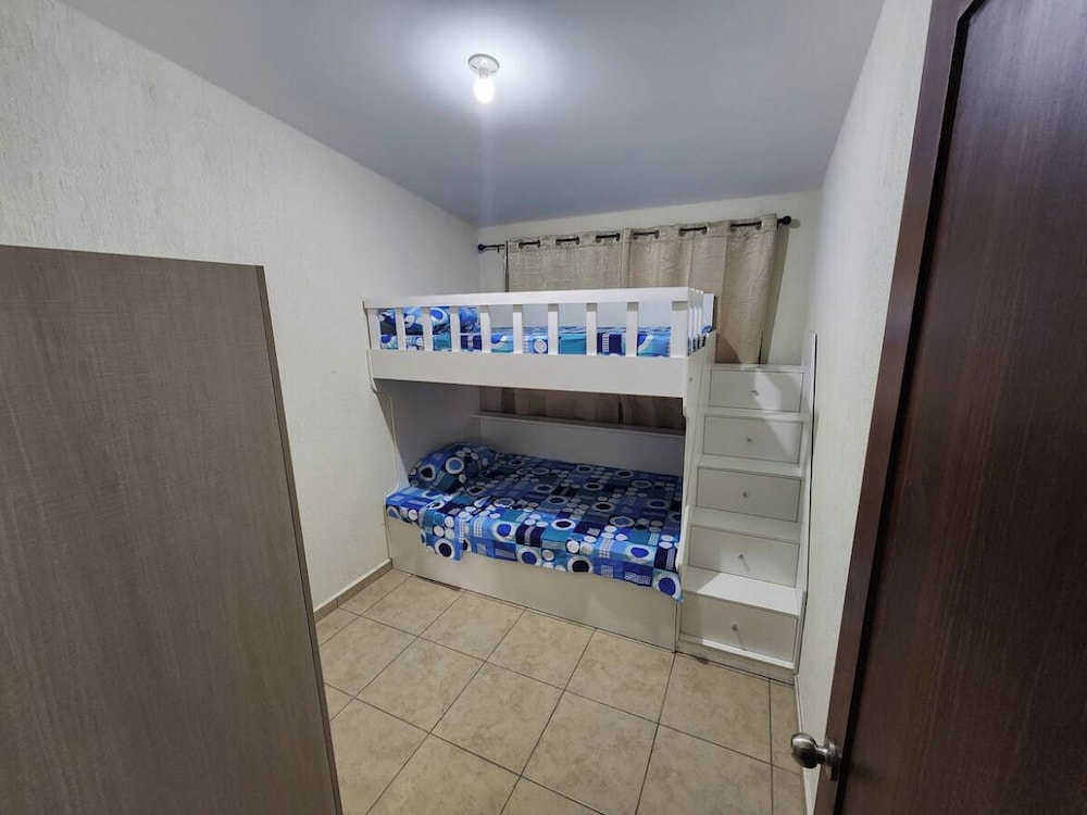 3 Bedrooms House Near El Encuentro Mall - San Salvador