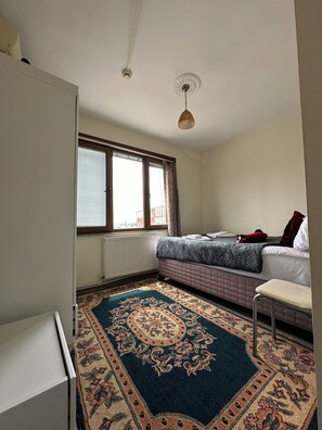 Apartamento luxo | Roupas de cama de algodão egípcio, roupas de cama premium, escrivaninha