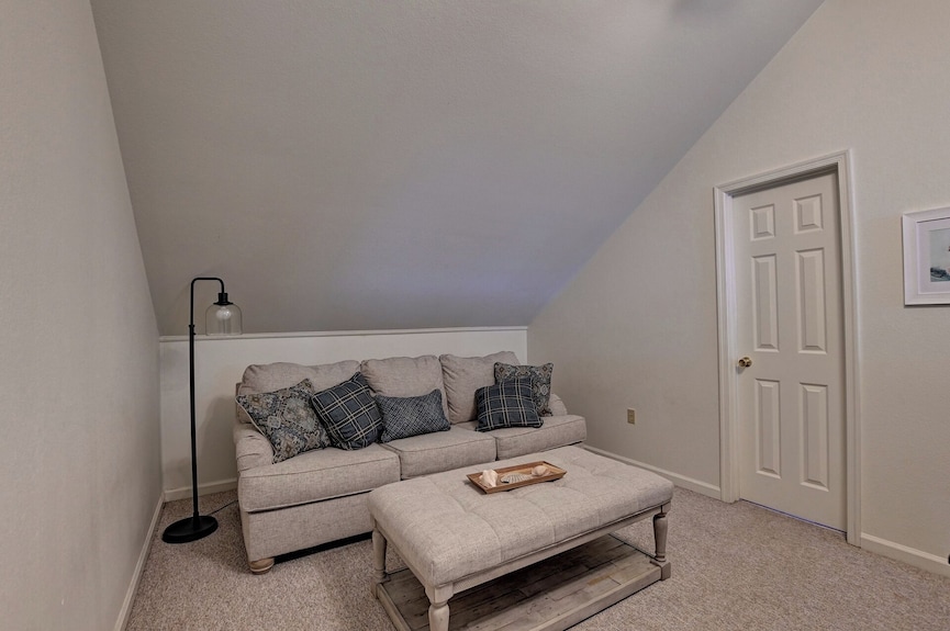 Cozy 3 Bedroom Cottage Located In The Clearwater Community! Dog Friendly, Community Pool, Short Drive To The Beach! - Bethany Beach, DE