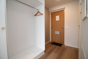 Estúdio básico | 1 quarto, cortinas blackout, ferros/tábuas de passar roupa